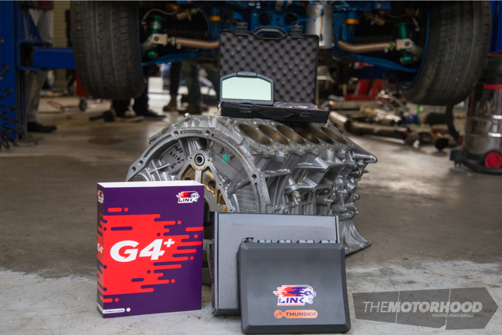 V12 managed by a Link G4+ Thunder - Link Engine Management