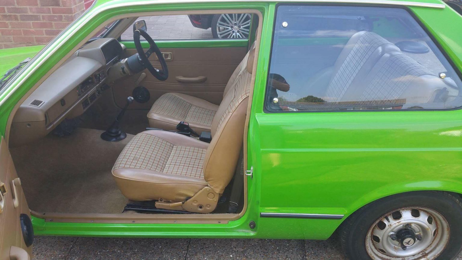 KP60 Starlet stuns in the United Kingdom! - Link Engine Management